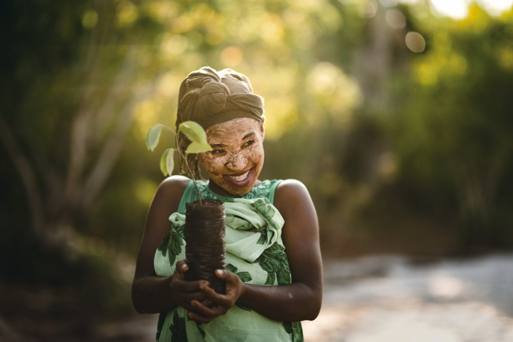 Ten trees for every product sold | textile network