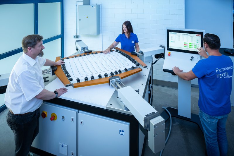 3D-printing on pre-stretched textiles | textile network