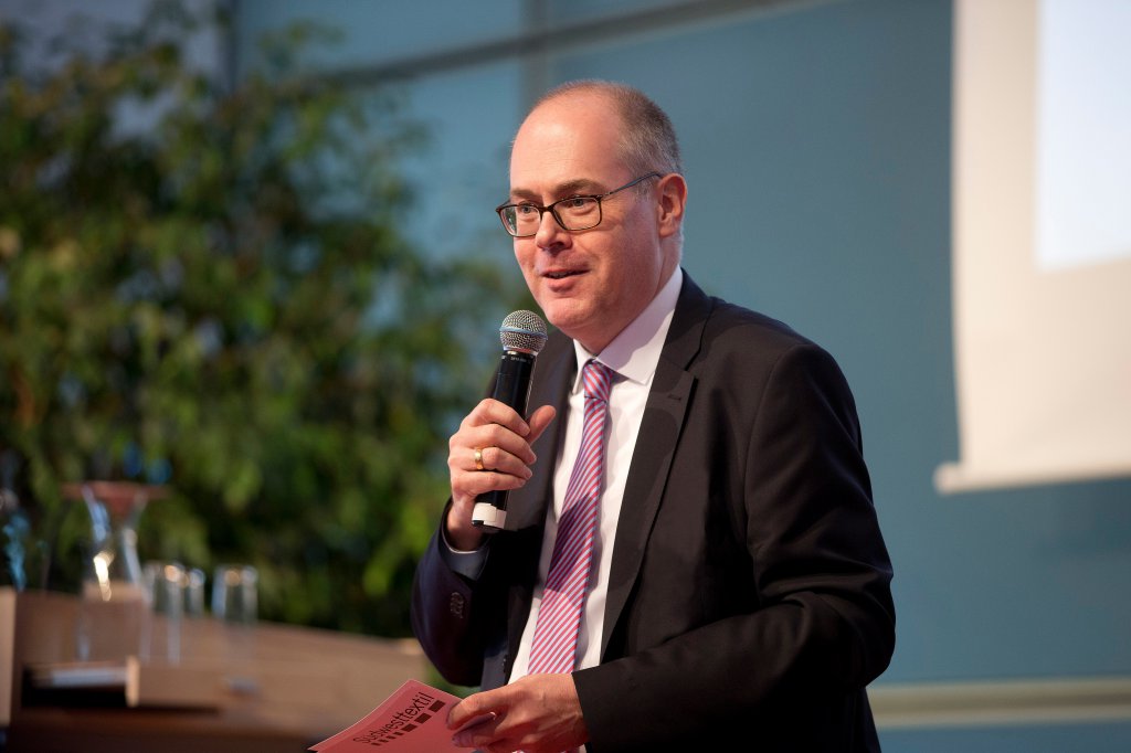 100 days in office... questions for Peter Haas | textile network