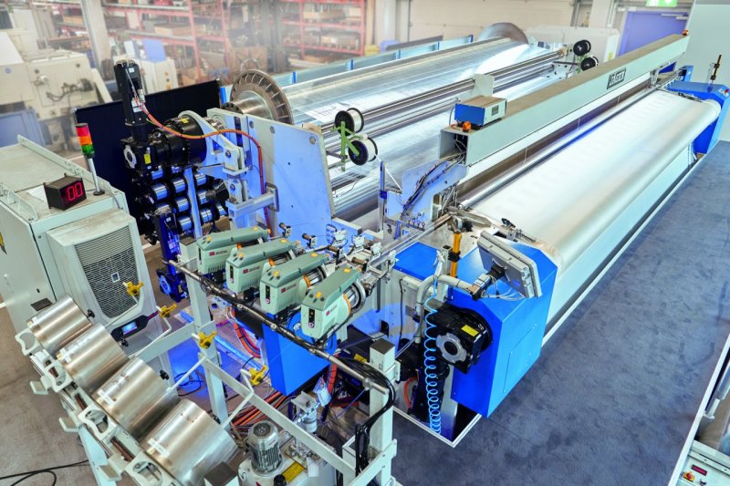 Neue Jäger Webmaschine für schwere technische Gewebe | textile network ...